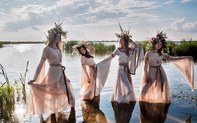 Five traditions for celebrating Ivan Kupala with your Slavic bride ...